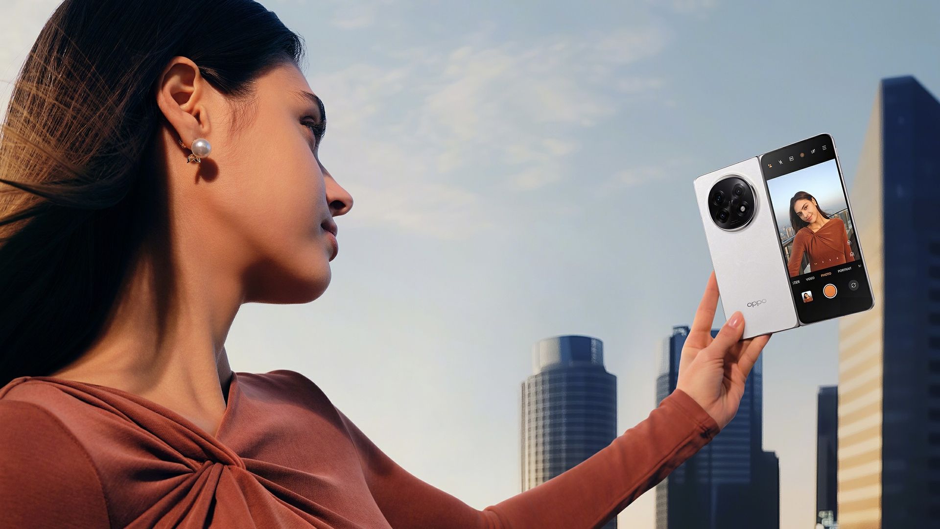 OPPO's new foldable is insanely thin and packs a huge battery, but it ...