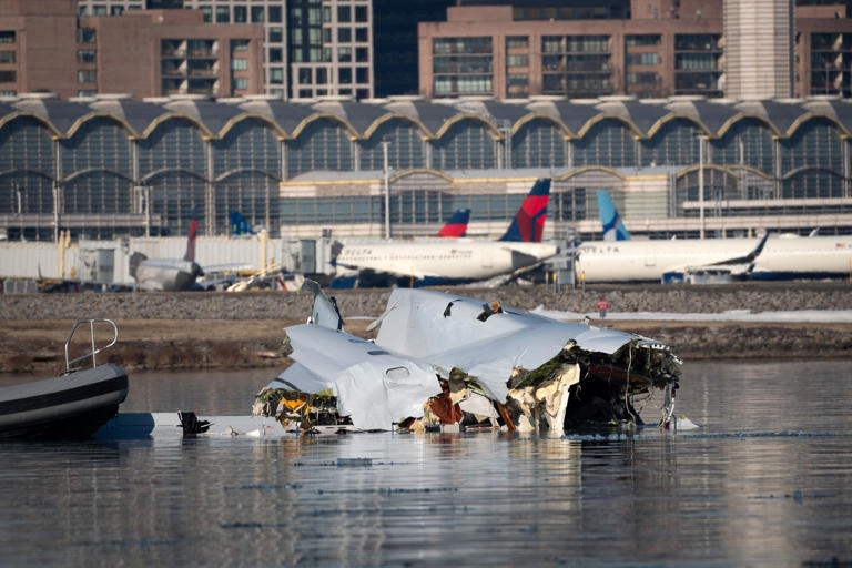 2025 plane crashes: How many have there been?