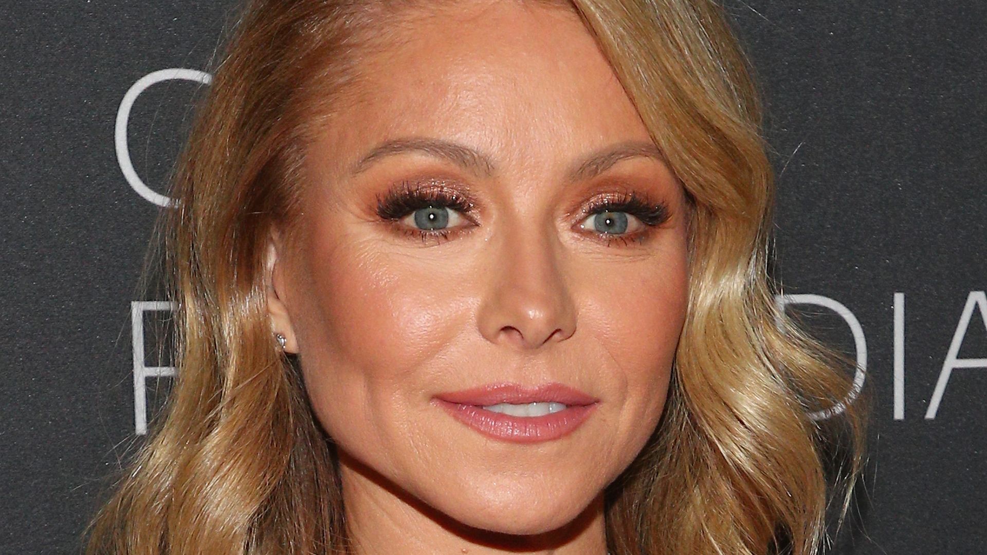 Kelly Ripa 'not ready to let go' as she reflects on 'extremely painful ...