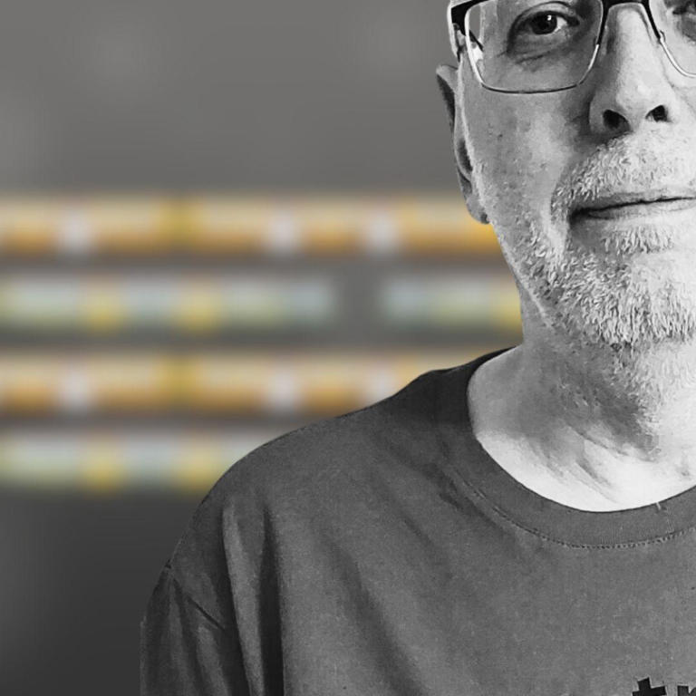 Lifelong Leeds fan singing for the hidden homeless