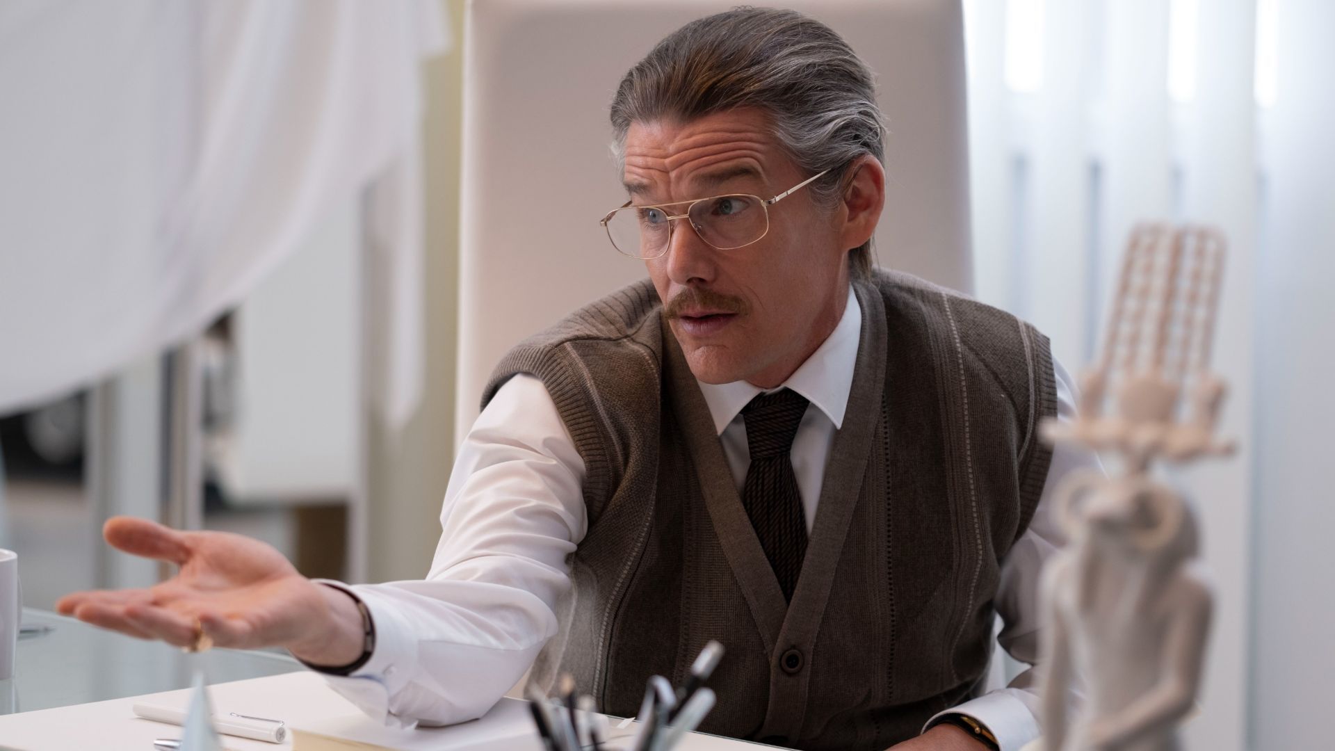 Ethan Hawke responds to daughter Maya's claims about producers casting ...