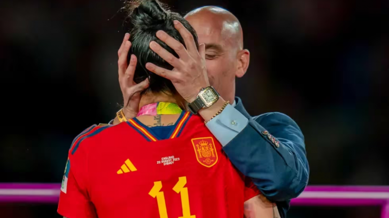 Caso Rubiales | Absuelto de coaccionar a Jenni Hermoso y solo condenado ...