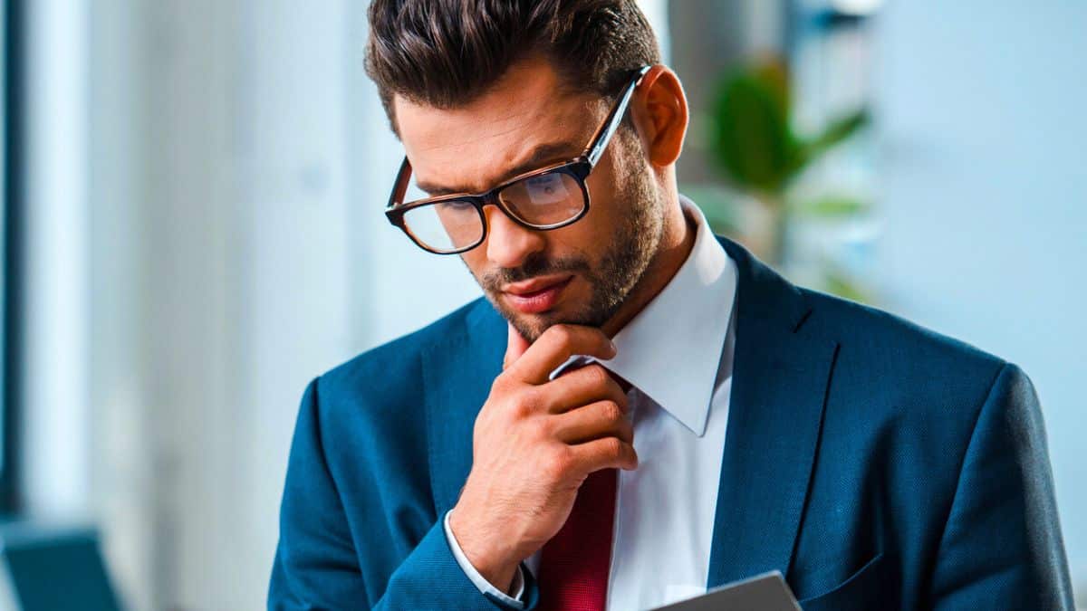 10 habits the rich prioritize long‑term