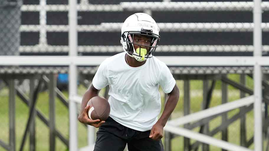 Minnesota schedules official visit with dynamic 2026 two-way star from Ohio