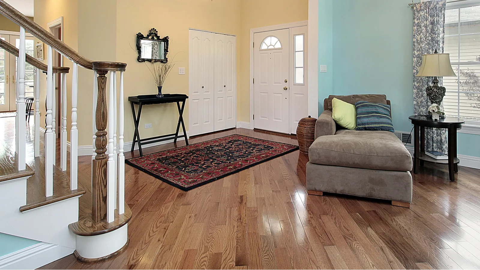 15 Flooring Mistakes That Decrease Your Living Room Value