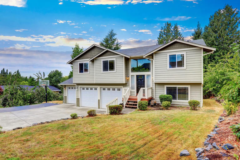 Only Certain People Truly Understand the Importance of a Split-Level House