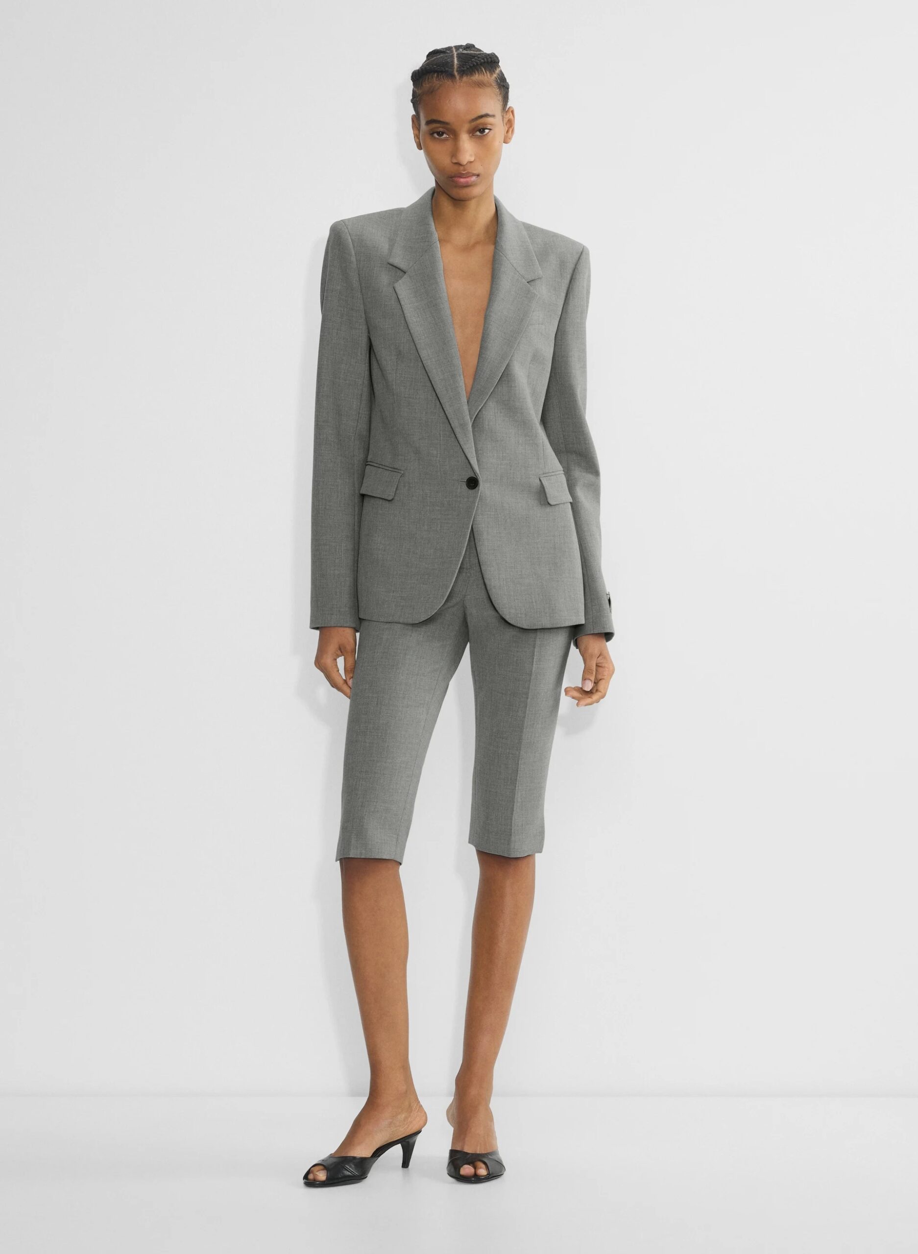 Canadian Workwear Brands to Wear to the Office