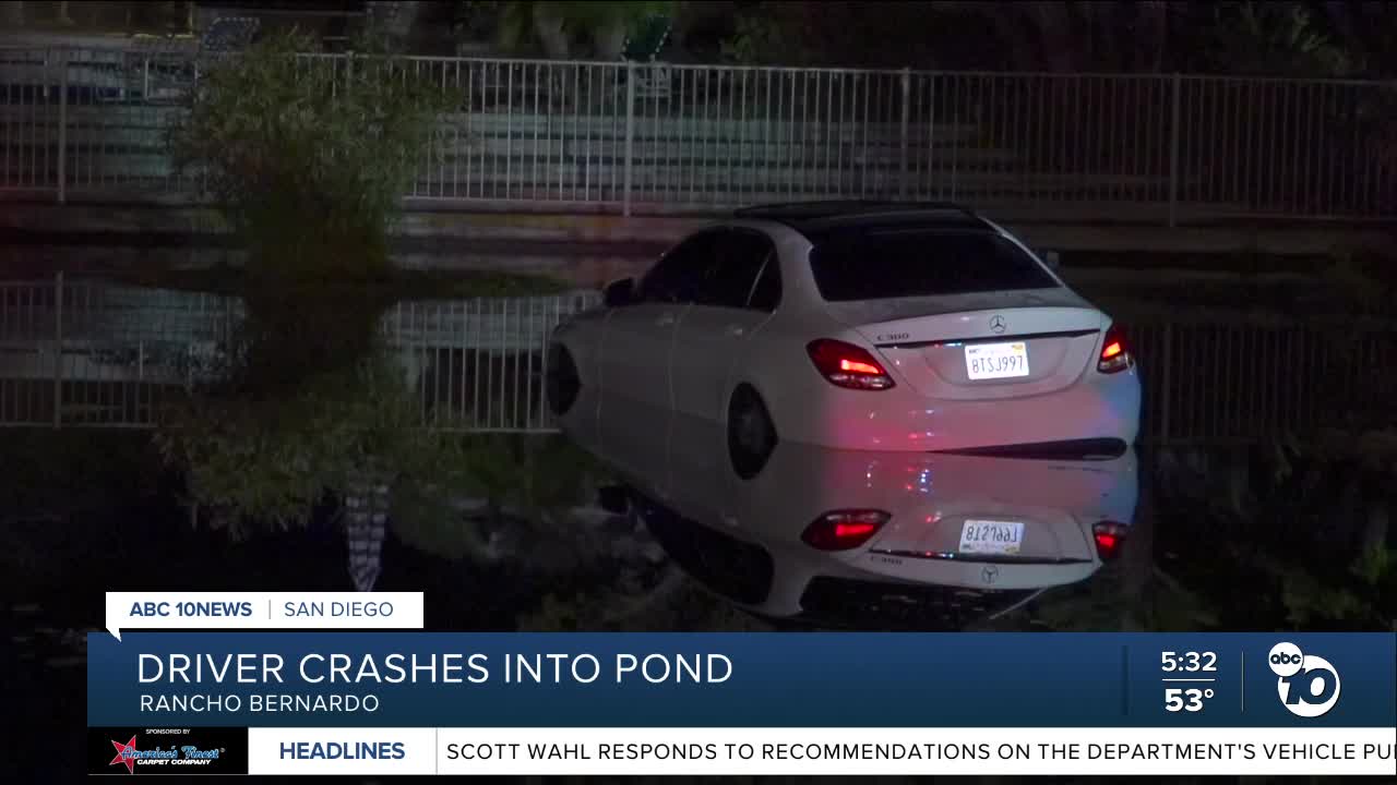 Car crashes into pond in Rancho Bernardo