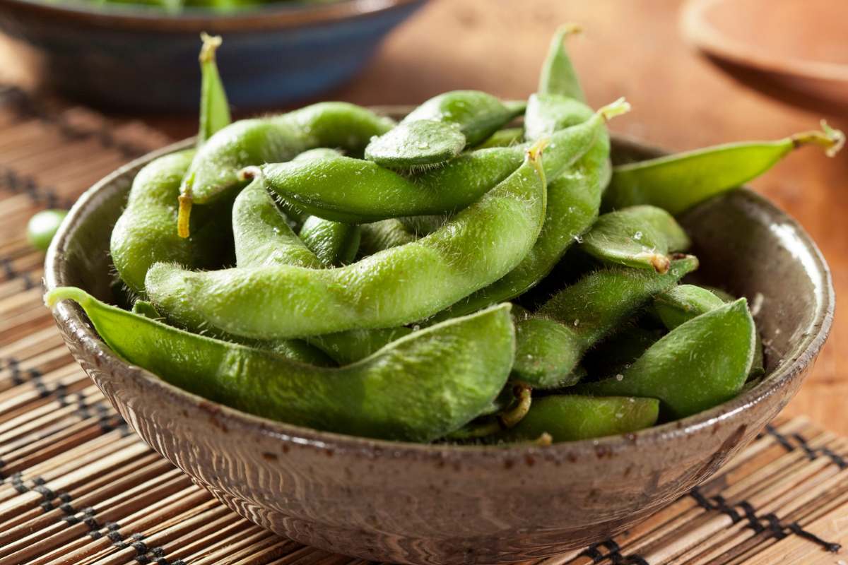 ¿Qué es el edamame? Descubre cómo comer este ingrediente japonés y sus ...