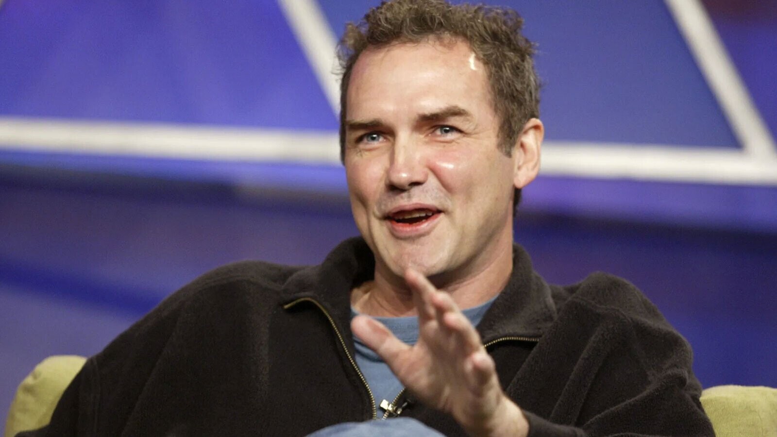 12 Times When Comedians Handled Humiliation Like a Pro