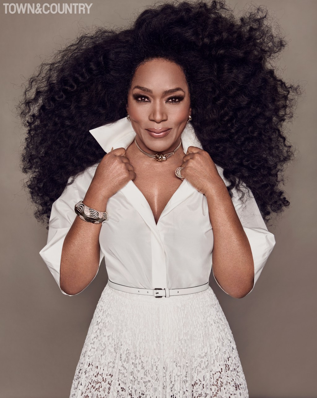 Angela Bassett is still shocked over Oscars loss to Jamie Lee Curtis ...