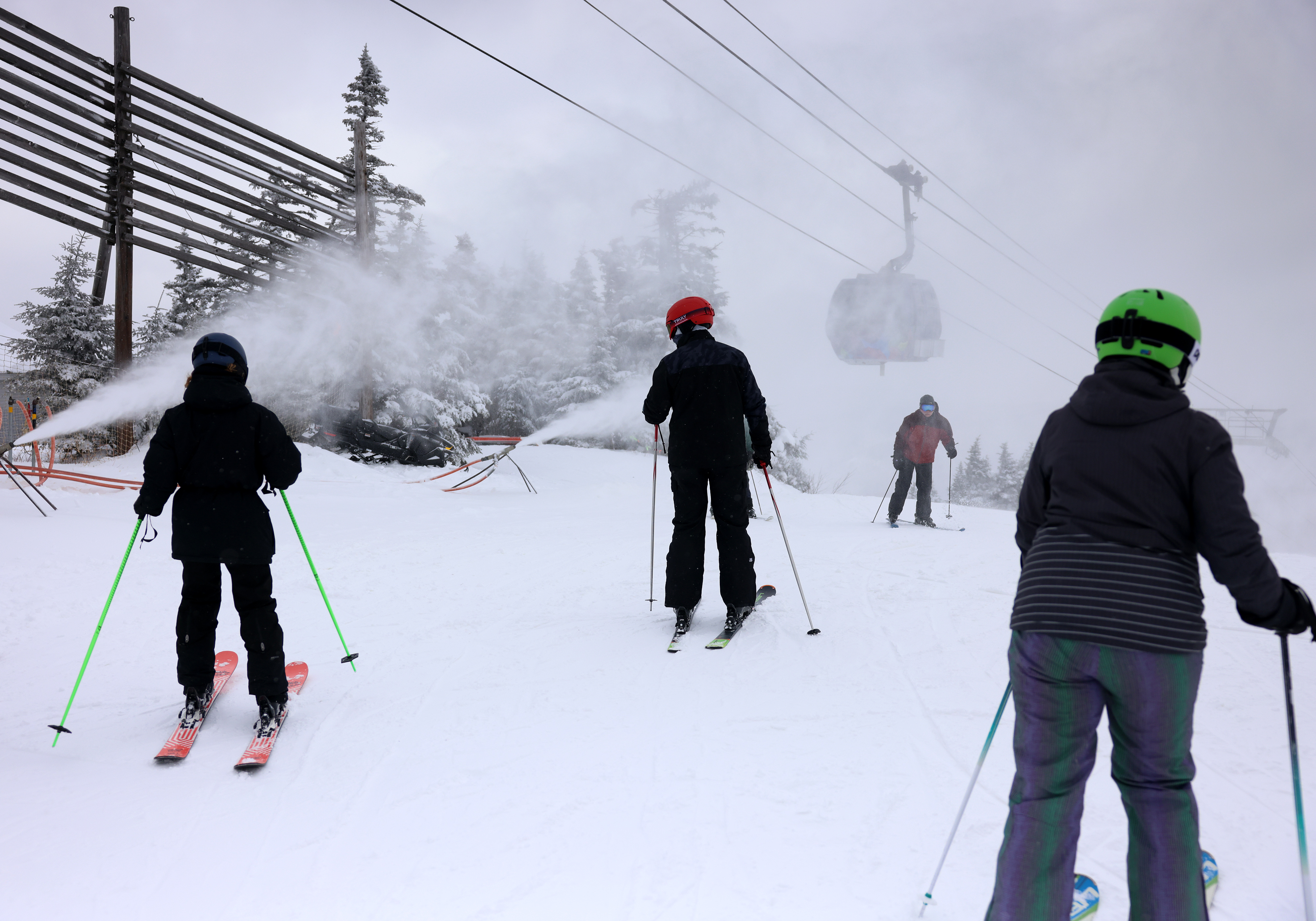 8-year-old snowboarder rescued from ski lift at Vermont's Killington ...