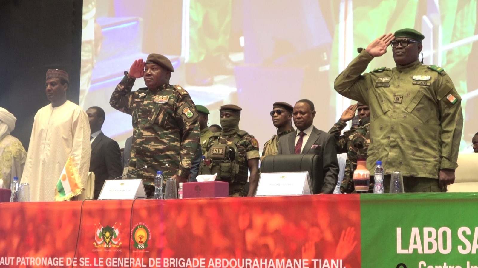 Niger : Le général de brigade Abdourahamane Tiani s’engage à appliquer les recommandations des ...