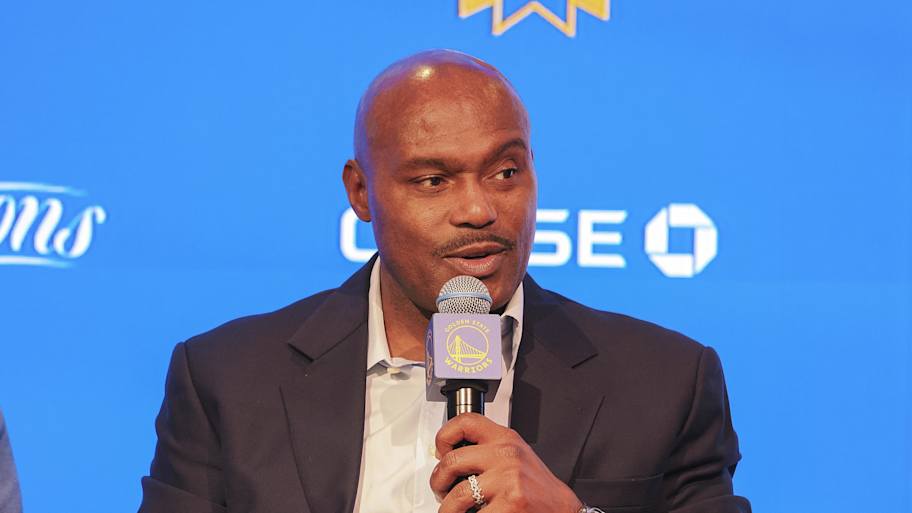 Tim Hardaway Shares His Top Three Chicago-Born Guards of All Time