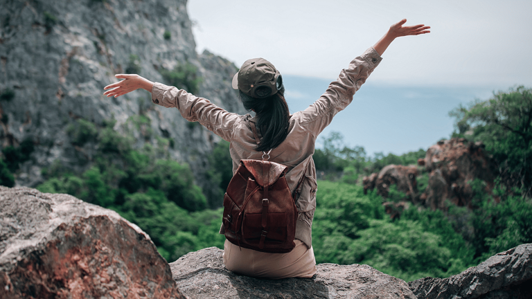 Can't Move On From Your Ex? Here Are 5 Ways To Heal & Thrive After Breakup