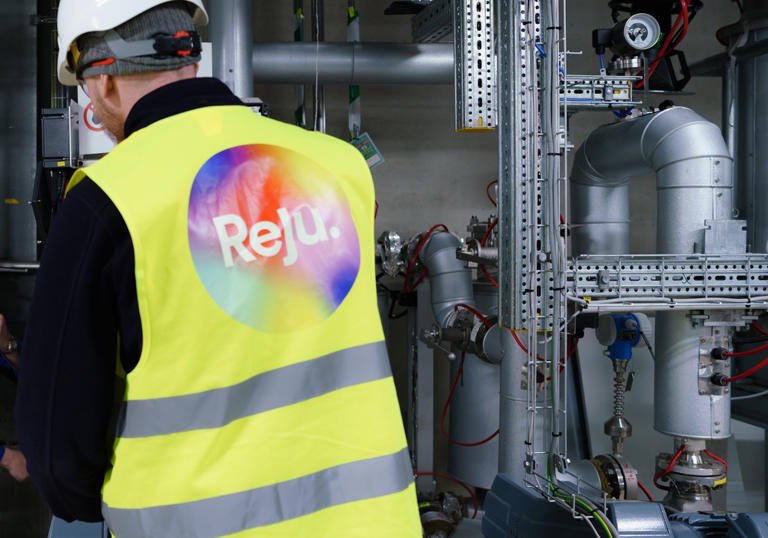 Reju Taps the Netherlands for First Polyester-Recycling ‘Megafactory'