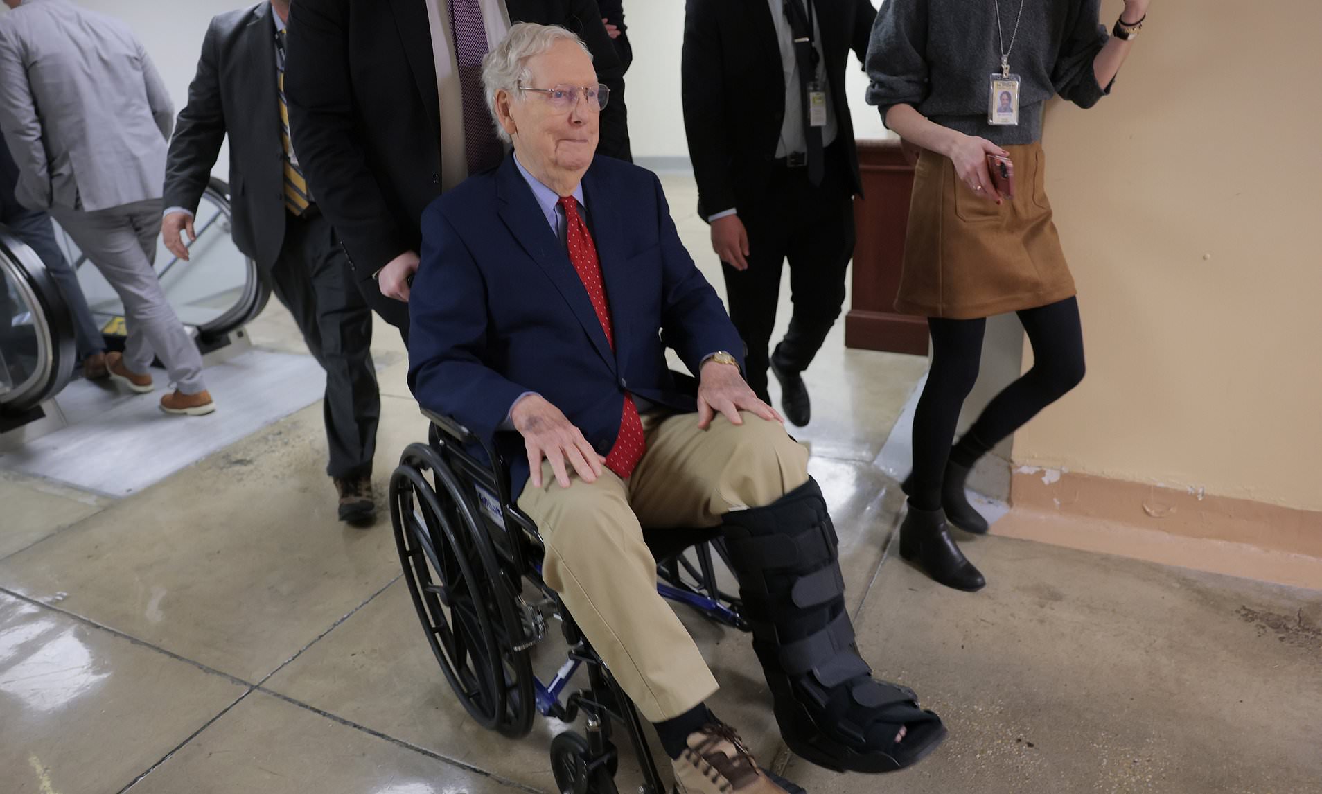 Mitch McConnell announces he won't run for reelection