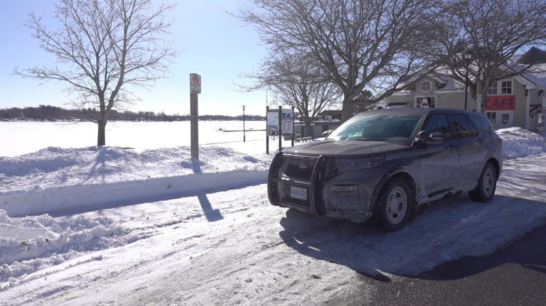 Canadians on St. Lawrence River notice helicopters, RCMP amid border ...