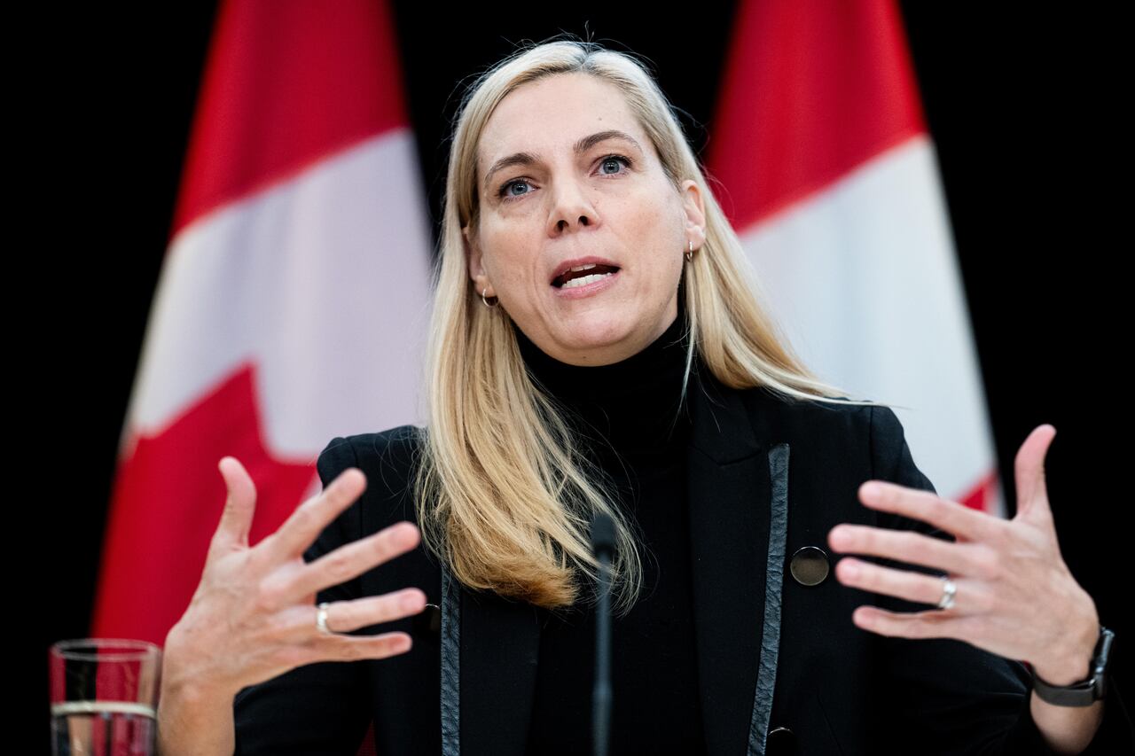 Heritage minister pitches CBC/Radio-Canada overhaul and a major funding ...