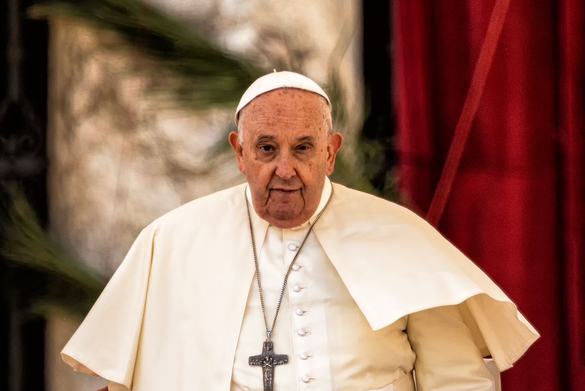 The Pope Has Double Pneumonia – Here’s What That Means