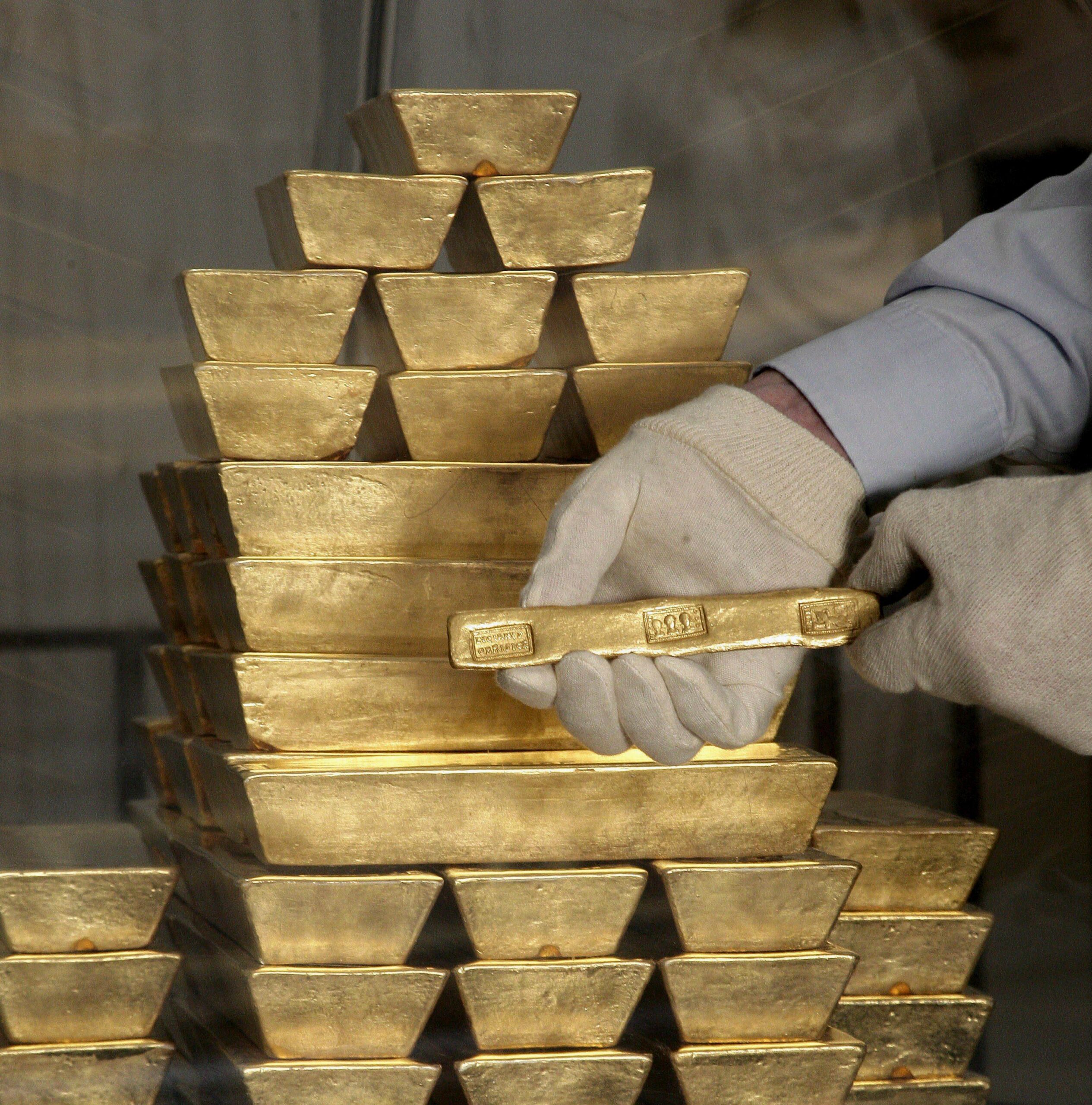 Nuovo record per il prezzo dell'oro, continua la sua corsa anche l’argento