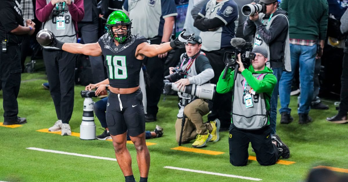 PFF Sees Elite Breakout Potential in Dynamic Oregon Tight End Kenyon Sadiq