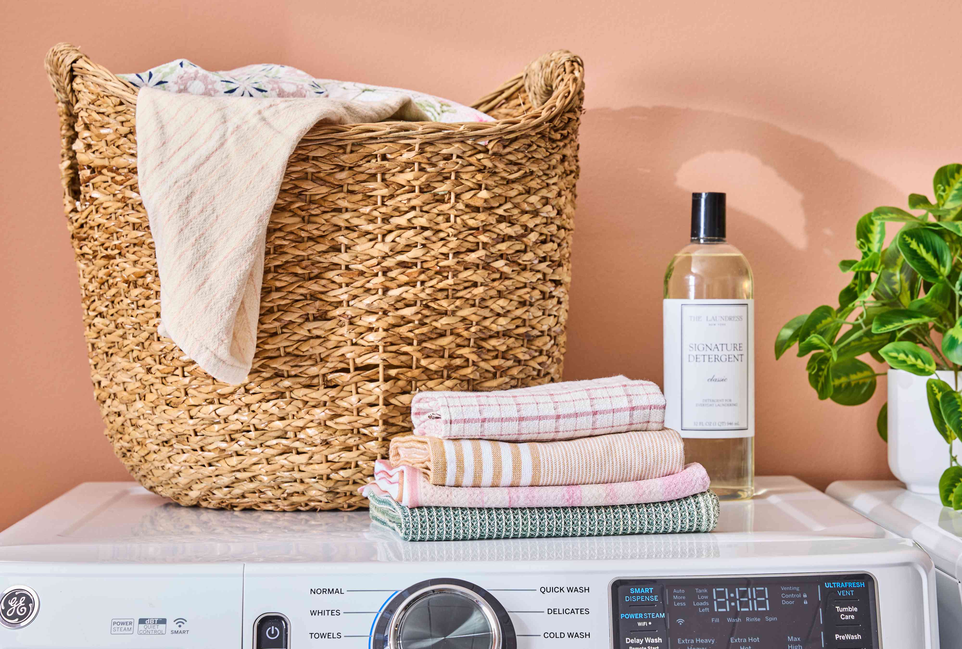 5 Items You Should Always Wash in Hot Water, According to a Laundry Pro