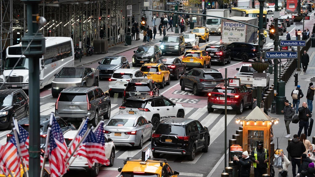 Should NYC's congestion pricing stay or go? Commuters, businesses from ...