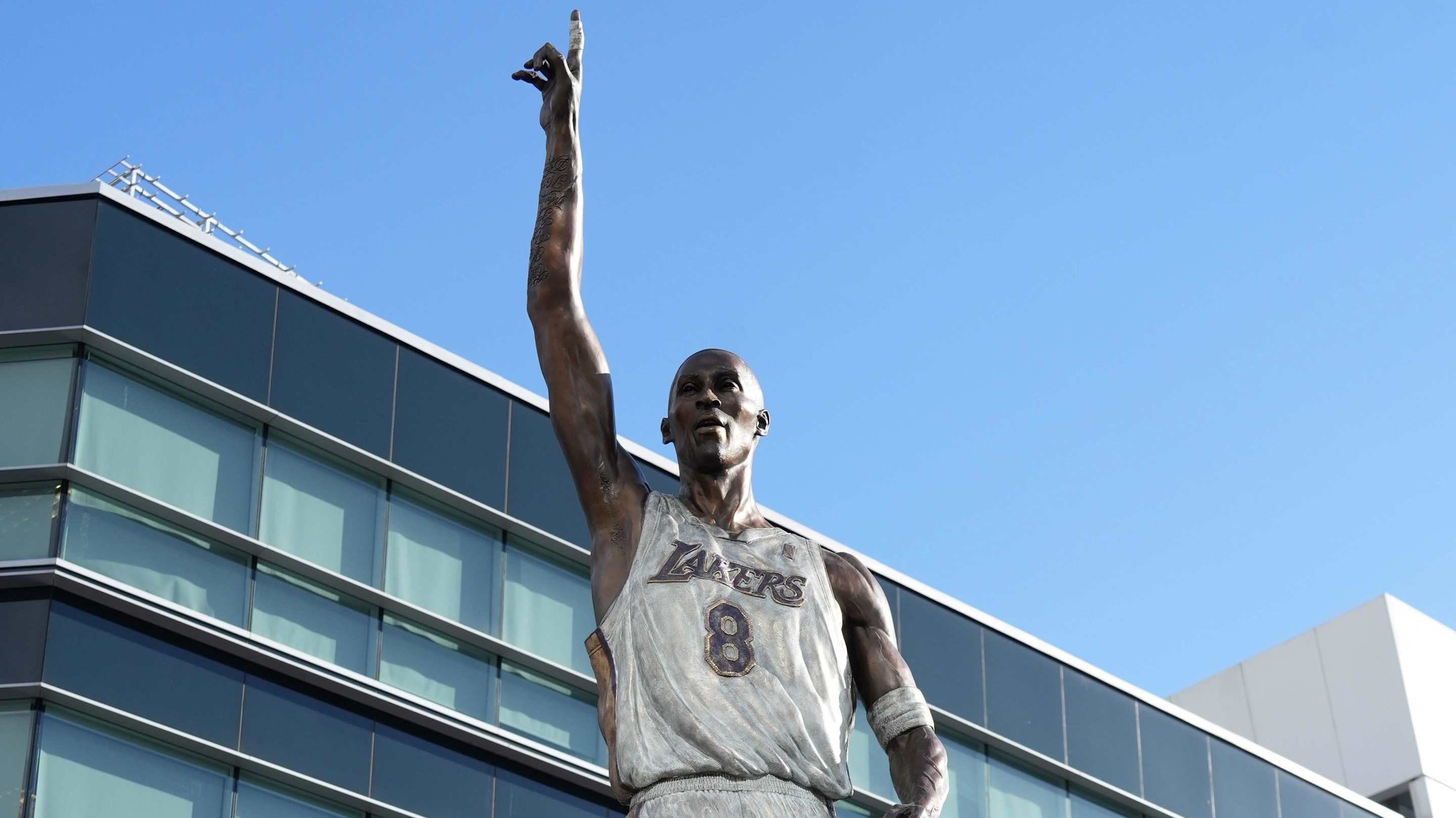 Kobe Bryant surprisingly will be honored outside L.A. with another statue