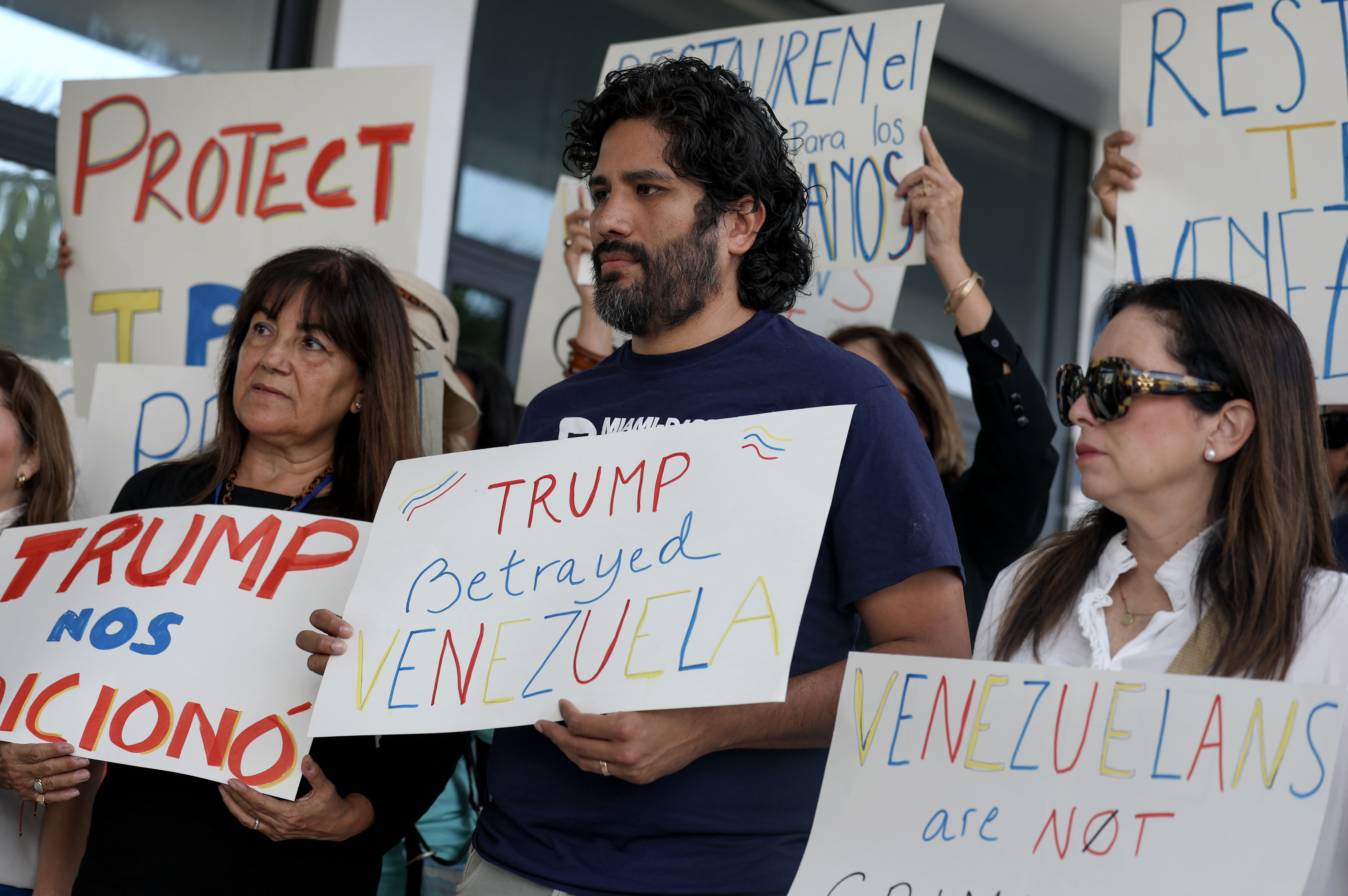 Judge halts Trump officials from ending special status for Venezuelans ...