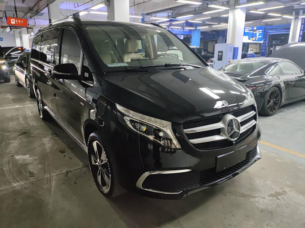 奔驰 奔驰V级 2021款 V 260 领航版实拍图