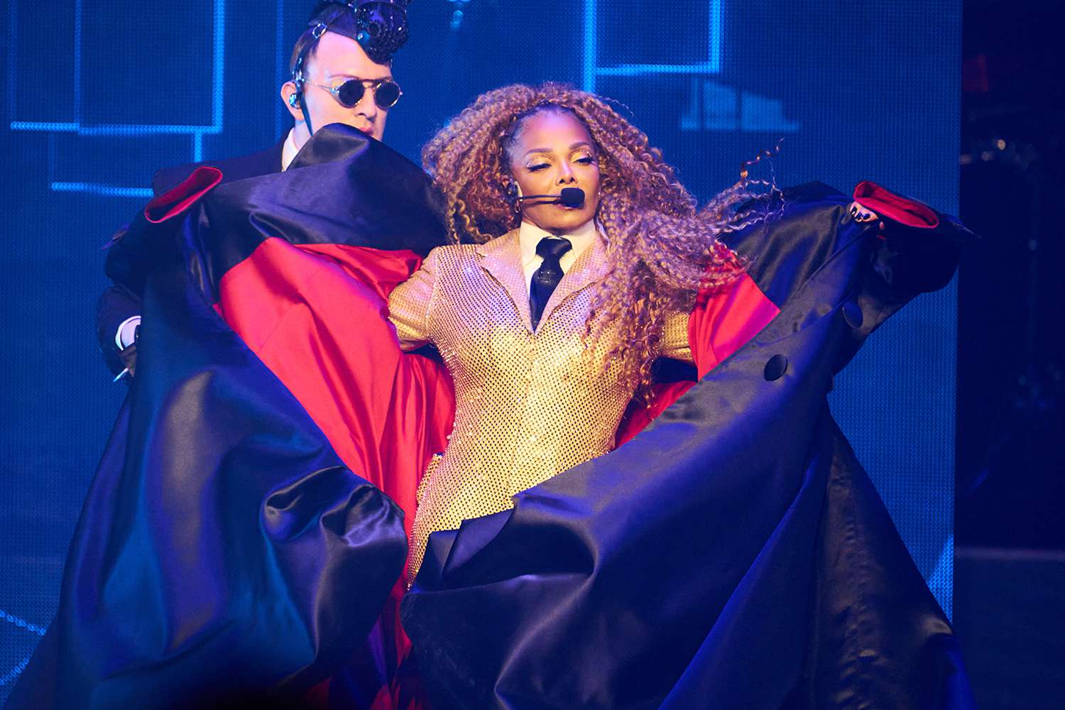 Janet Jackson's Sound Engineer Reveals What She's Really Like Behind ...