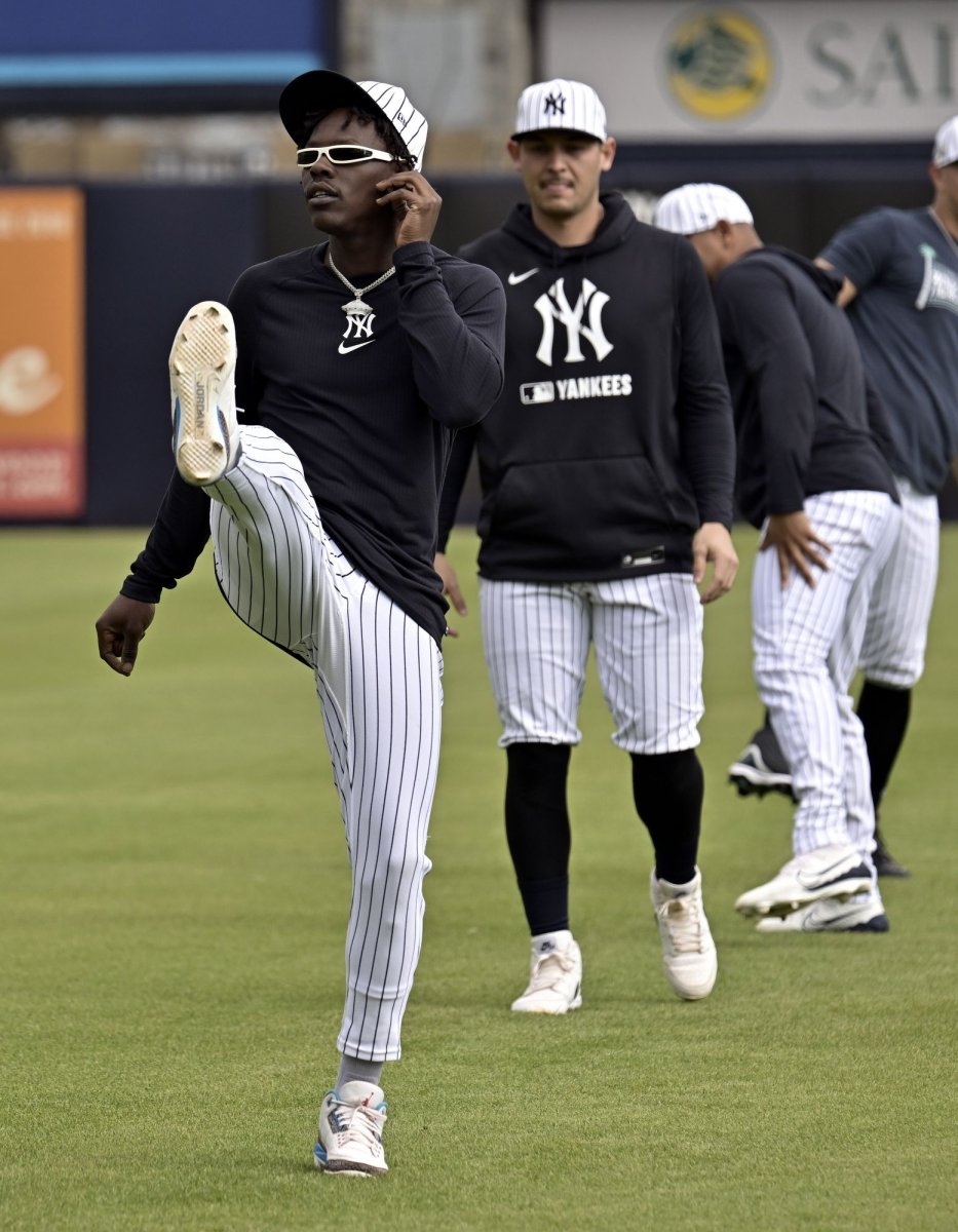 MLB: New York Yankees begin spring training
