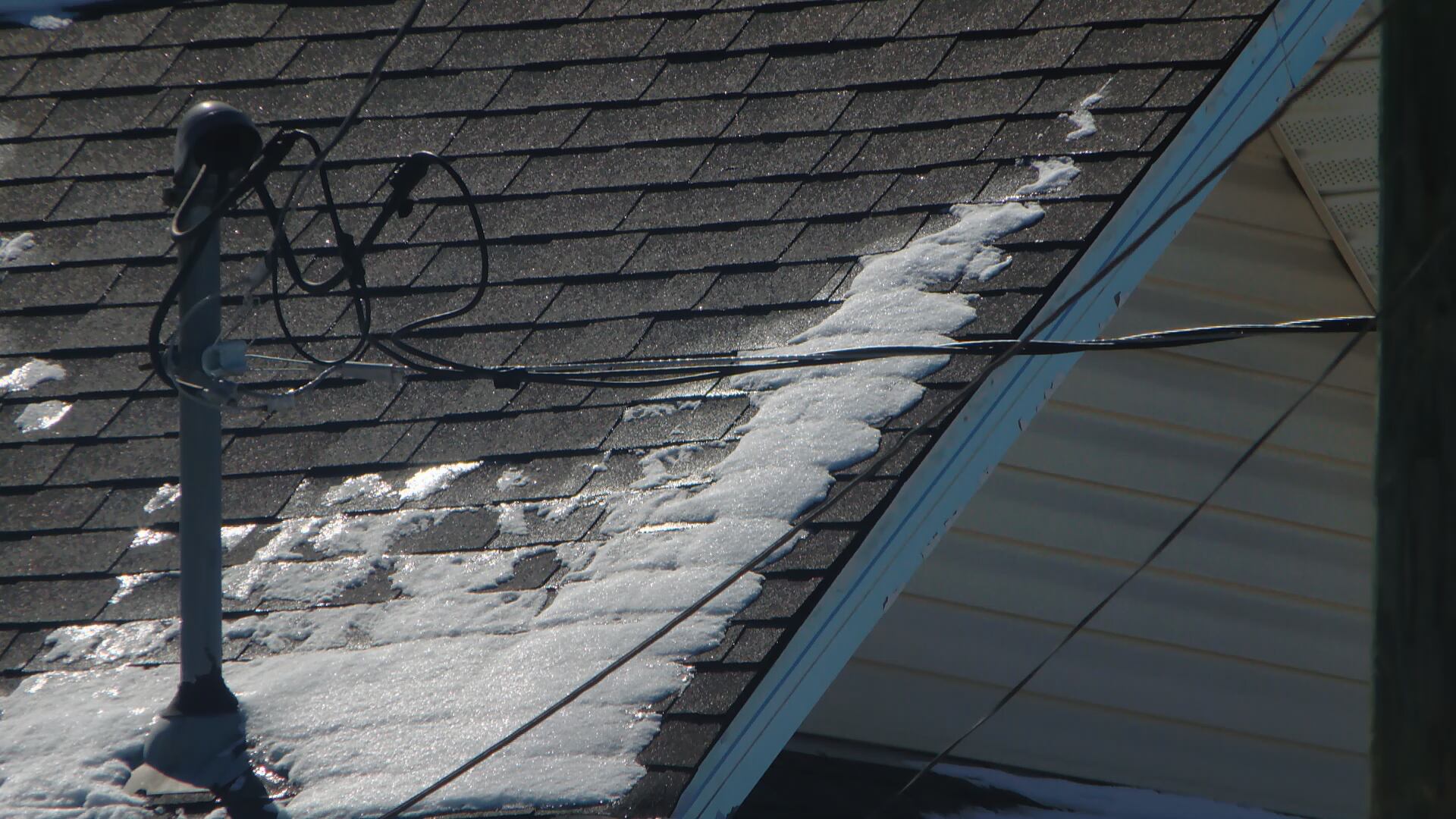 Nashville residents asked to conserve power to prevent a widespread outage