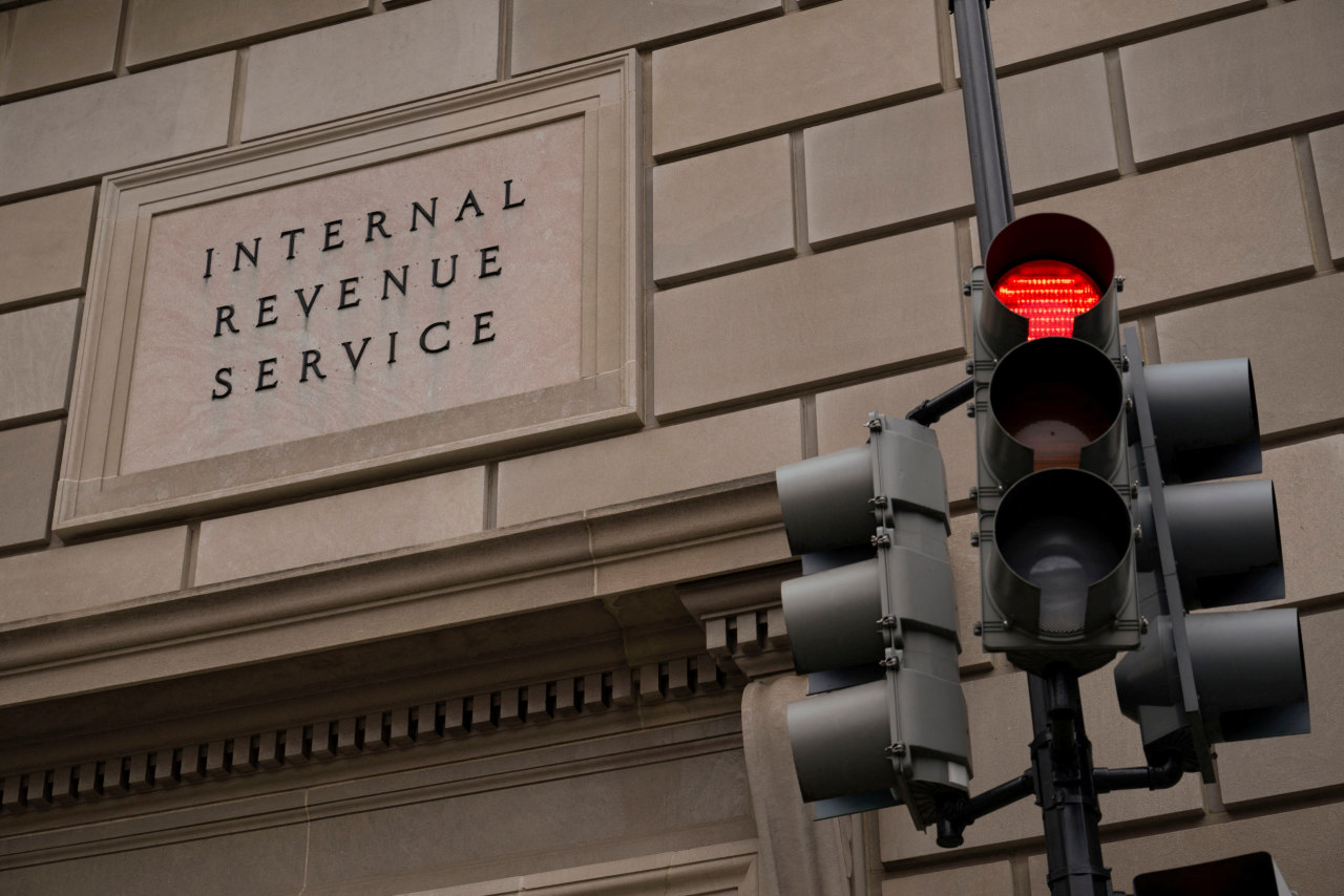 IRS Begins to Fire 6,000 Workers, Threatening Tax-Season Delays