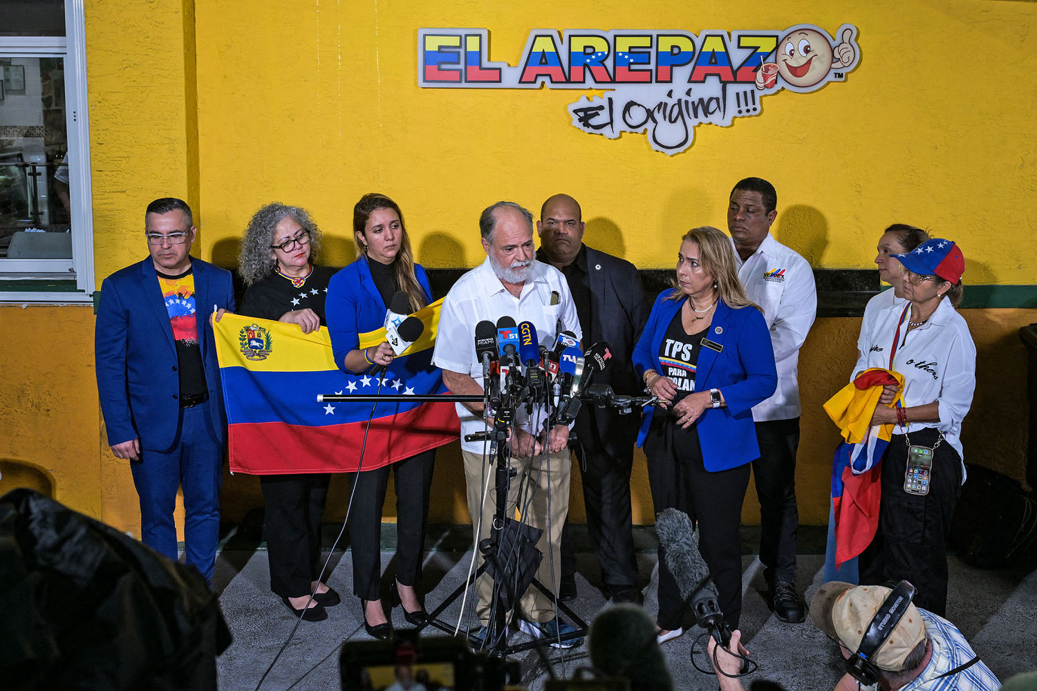 Two lawsuits challenge Trump's decision to end TPS for Venezuelans