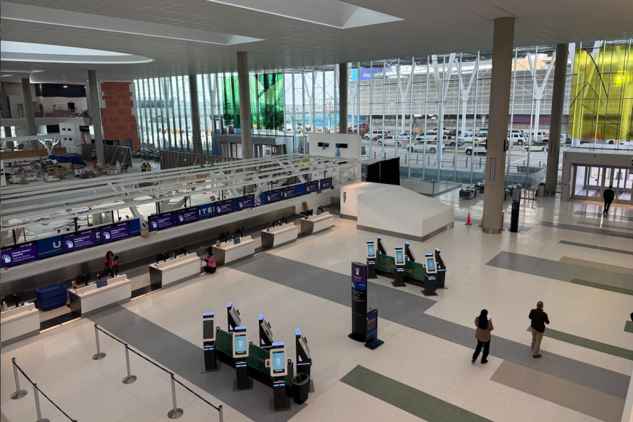New Terminal E TSA lanes, lobby at IAH open ahead of spring break travels