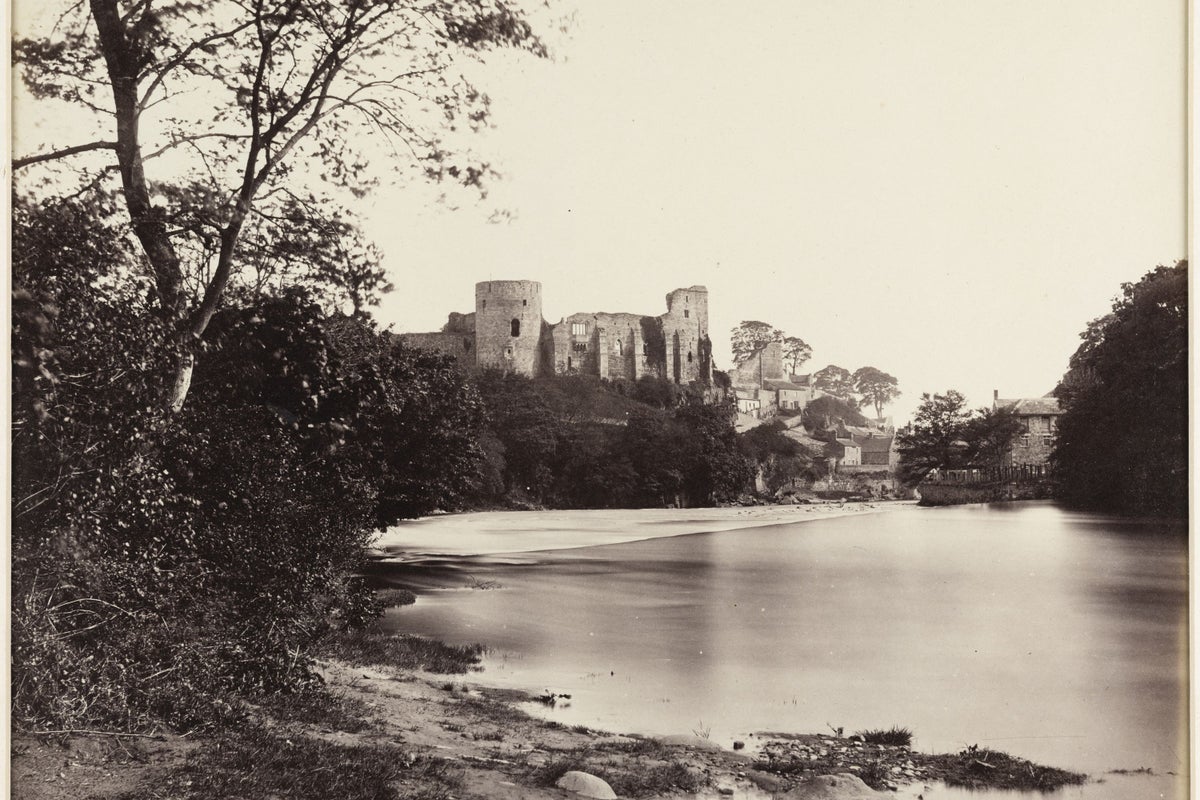 Historic England acquires over 8,000 photographs offering ‘glimpse into ...