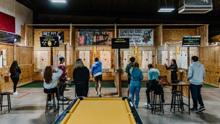 Lubbock axe throwing bar announces grand opening of self-pour tap house