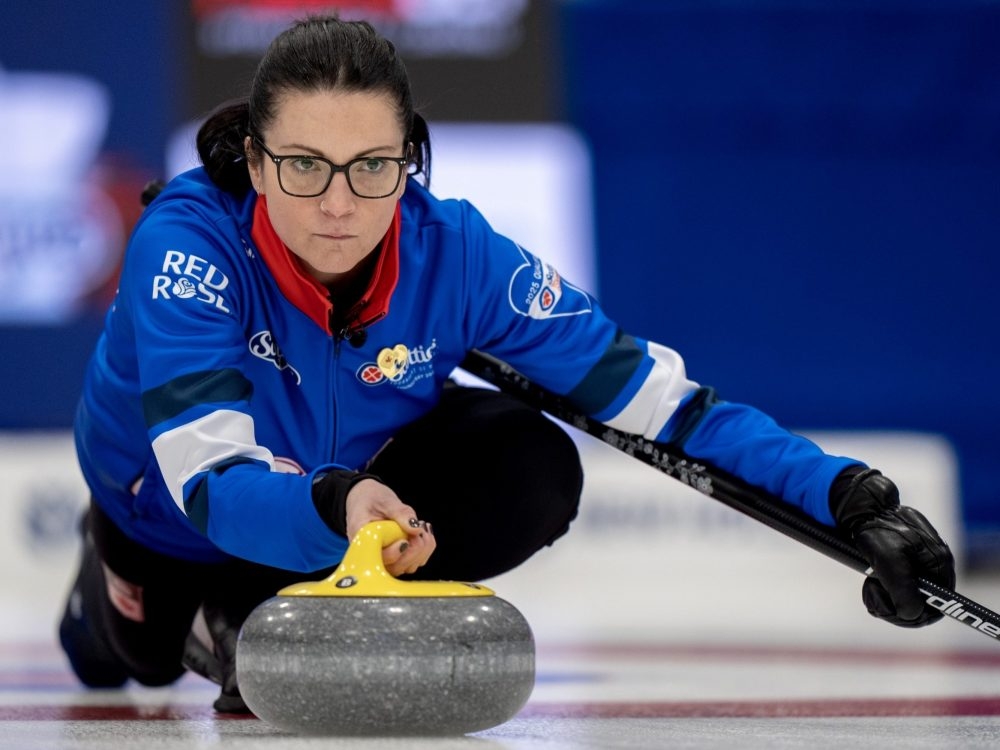 Kerri Einarson Manitoba's only hope for national curling title