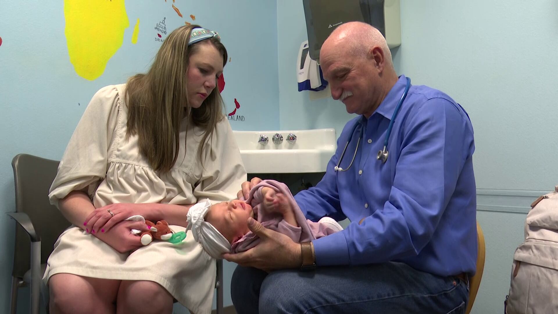 Beloved Lubbock pediatrician, Dr. Doug Klepper, uses penguin to ...