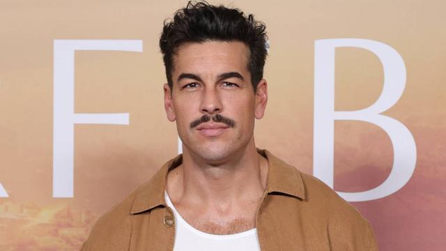 La increíble conexión de Mario Casas con sus padres: estos son todos ...