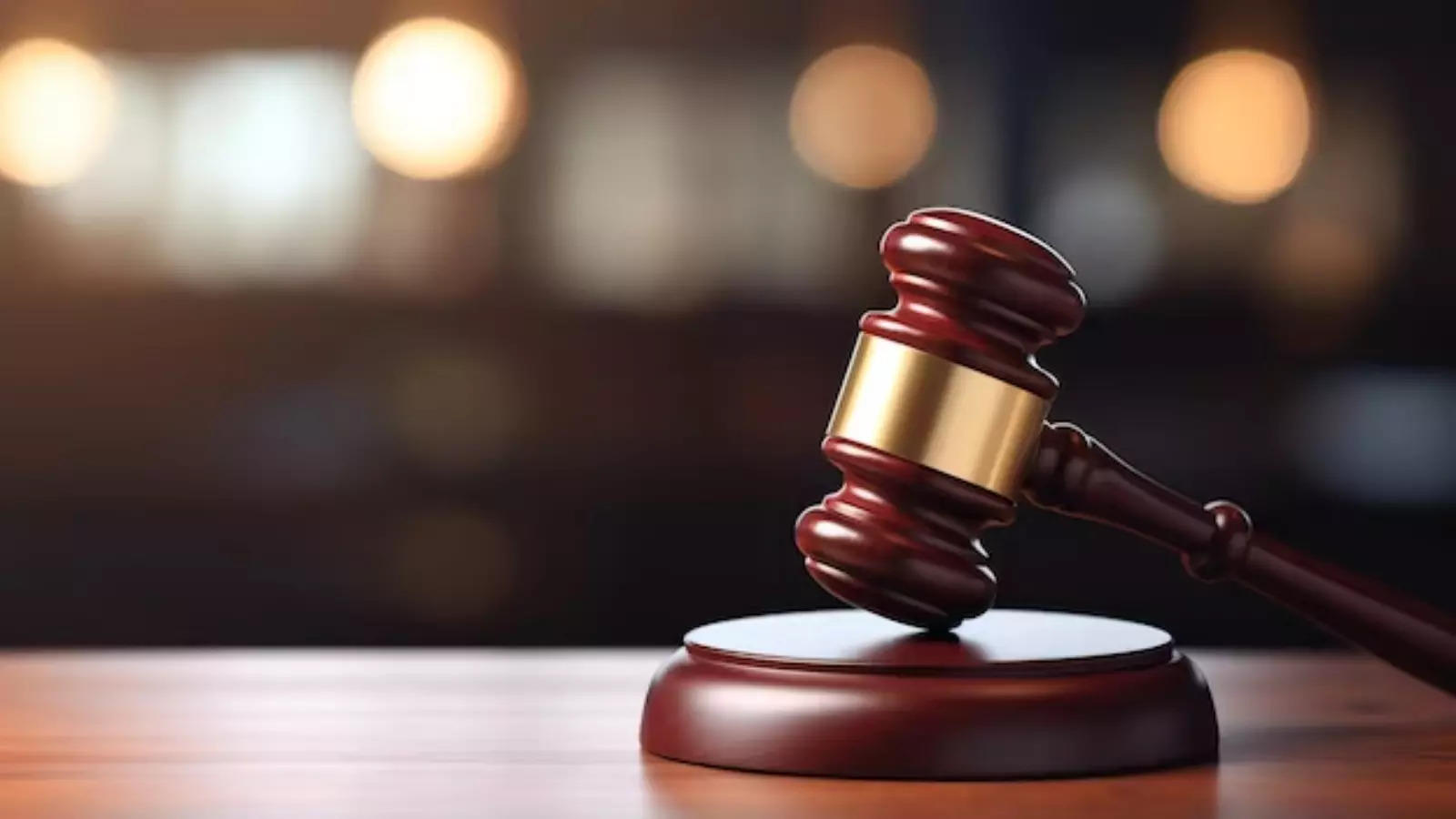 'You look smart': Messages like these to unknown woman at night amount ...