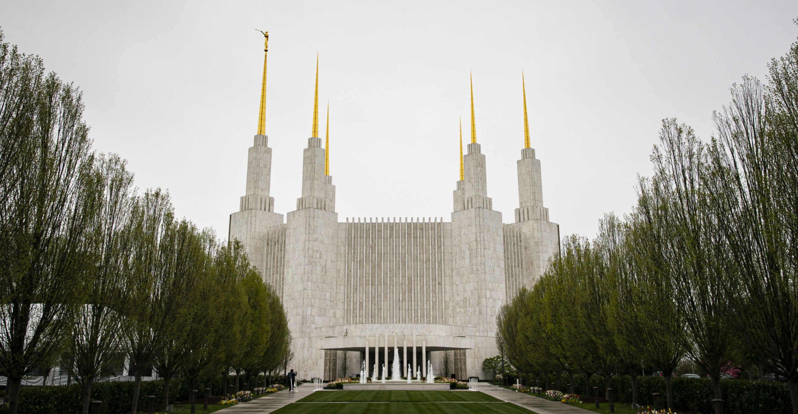 Understanding the architecture of Mormon temples