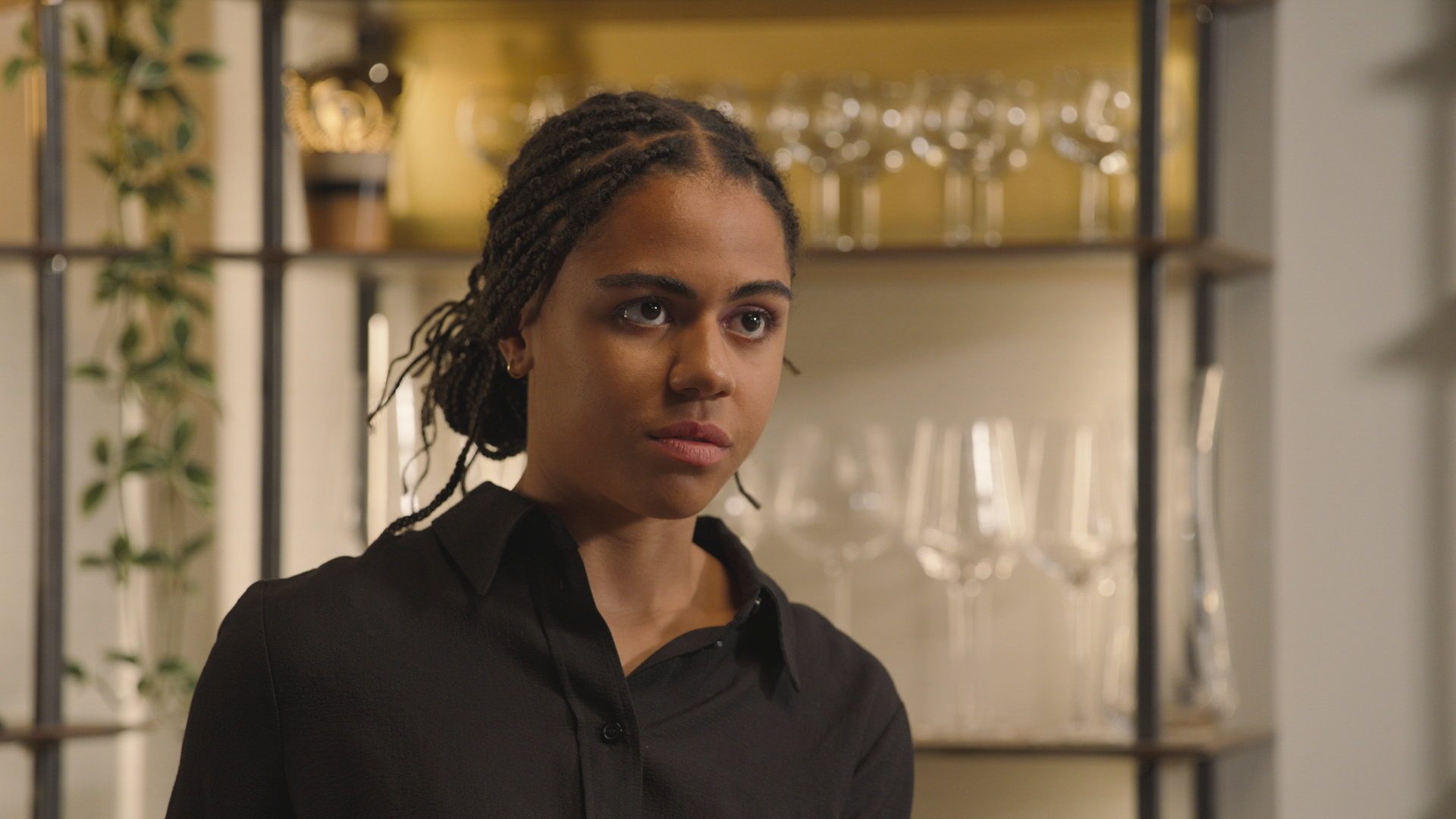 Thuis: Cédric brengt Marie van haar melk