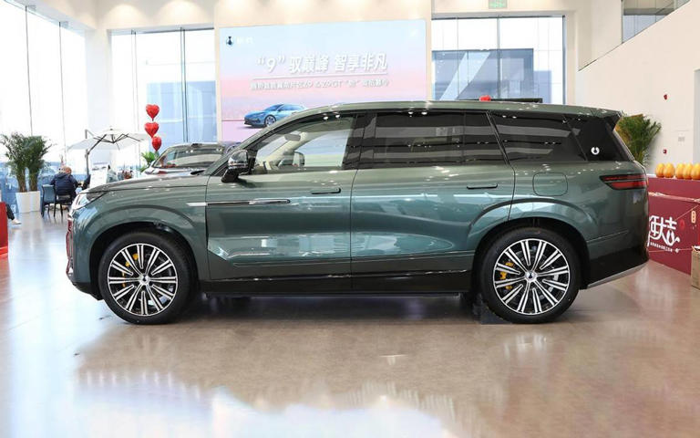 腾势N9预售45-55万，3月上市能否撼动问界M9大型SUV市场地位？