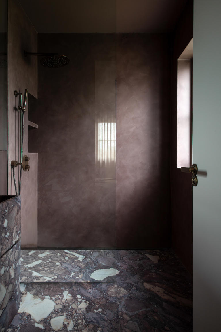 7 'Unhappy' Colors That Color Psychology Experts Would Never Paint ...