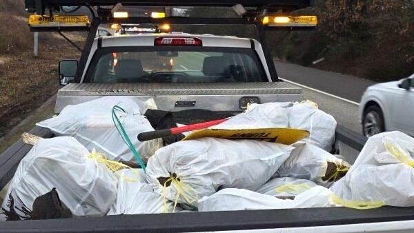 Drivers report uptick in litter on Washington freeway