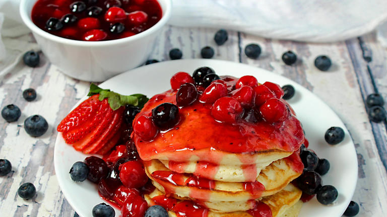 We adored this delicious tart and sweet fruit topping - fruit topping ...