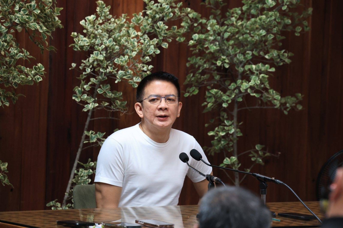 Chiz firm, won't rush Sara trial